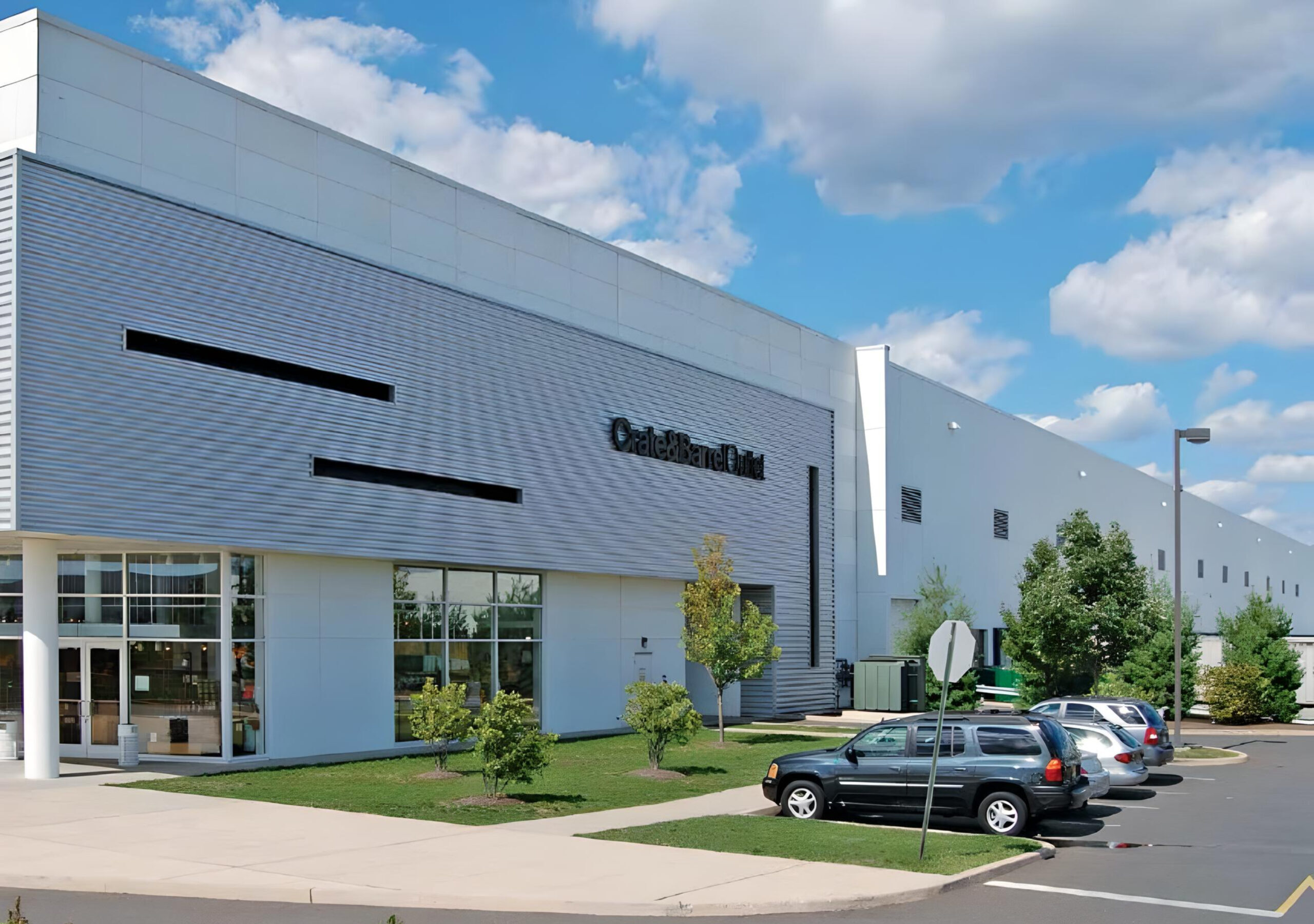 Crate and Barrel Distribution Center - D3 Development, LLC